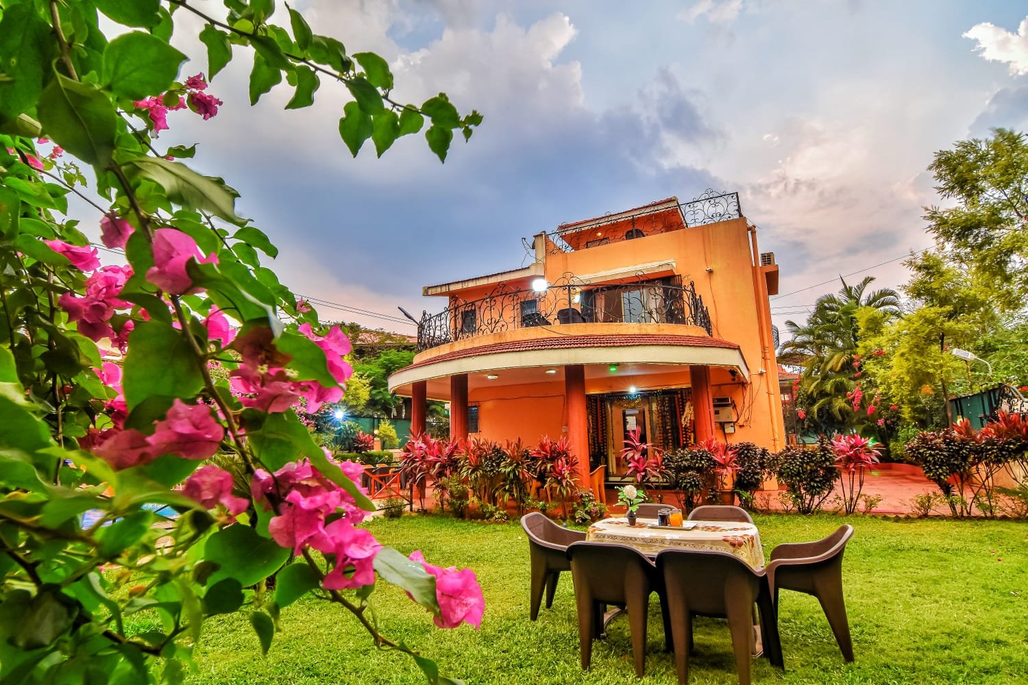 Sawli Villa (Villa Planet) - Villa Planet
